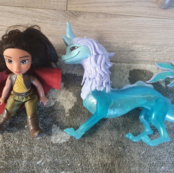 Disney | Toys | Disney Raya And The Last Dragon Petite Raya Sisu ...